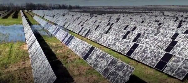 Texas community concerned about thousands of busted solar panels - Fuel Matters